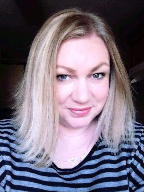 Reader Spot – Meet #BookReviewer Jo Robertson (@jocatrobertson ...